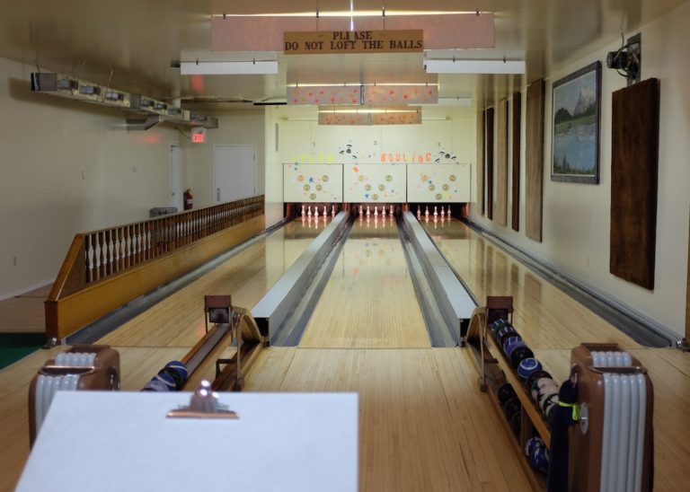 bowling-alley-interior-lanes - Welcome to the Town of Burstall ...