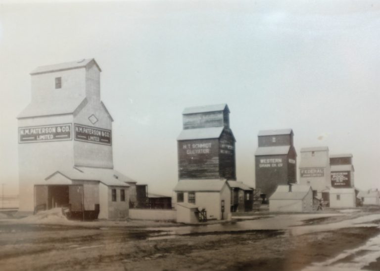the-center-grain-elevator-historic - Welcome to the Town of Burstall ...